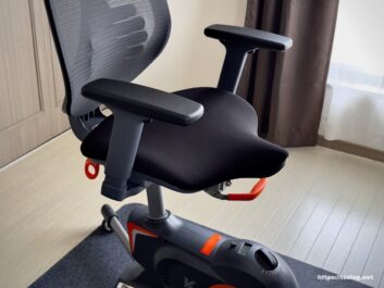 FlexiSpot フィットネスチェア V6 レビュー | デスクチェアと一体化したエアロバイクが超快適！ | Tezlog